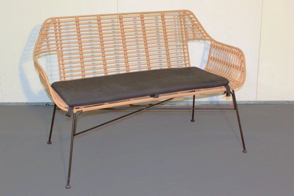 Bank Rotan 2-zit (127x70x82) - Feestmateriaal Desmet